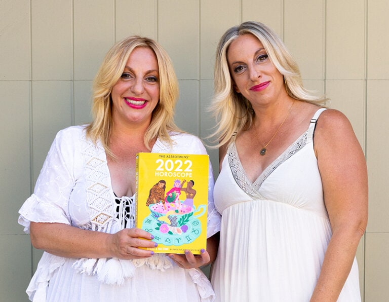 The AstroTwins' 2022 Horoscope: Yearly Astrology Book and Planner